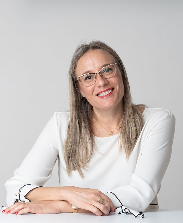 שרון וולף – עובדת סוציאלית קלינית MA ופסיכוטרפיסטית מטפלת רגשית בילדים ...